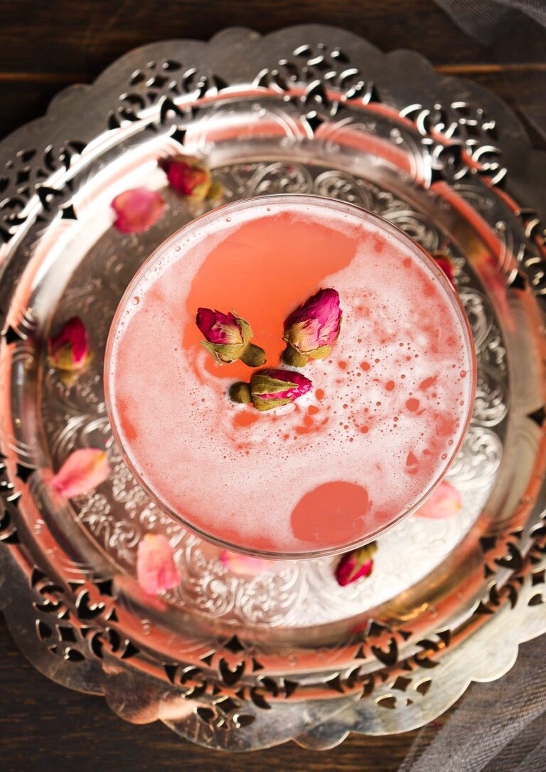 Raspberry Rose Cocktail | Valentine's Day Cocktail